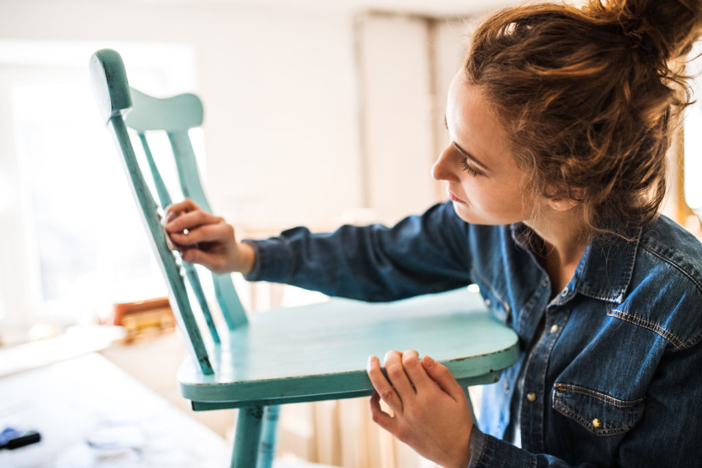 Where (and When) to Throw Away Furniture | Curb-It - Curb•It Where (and When) to Throw Away Furniture | Curb-It - Curb•It